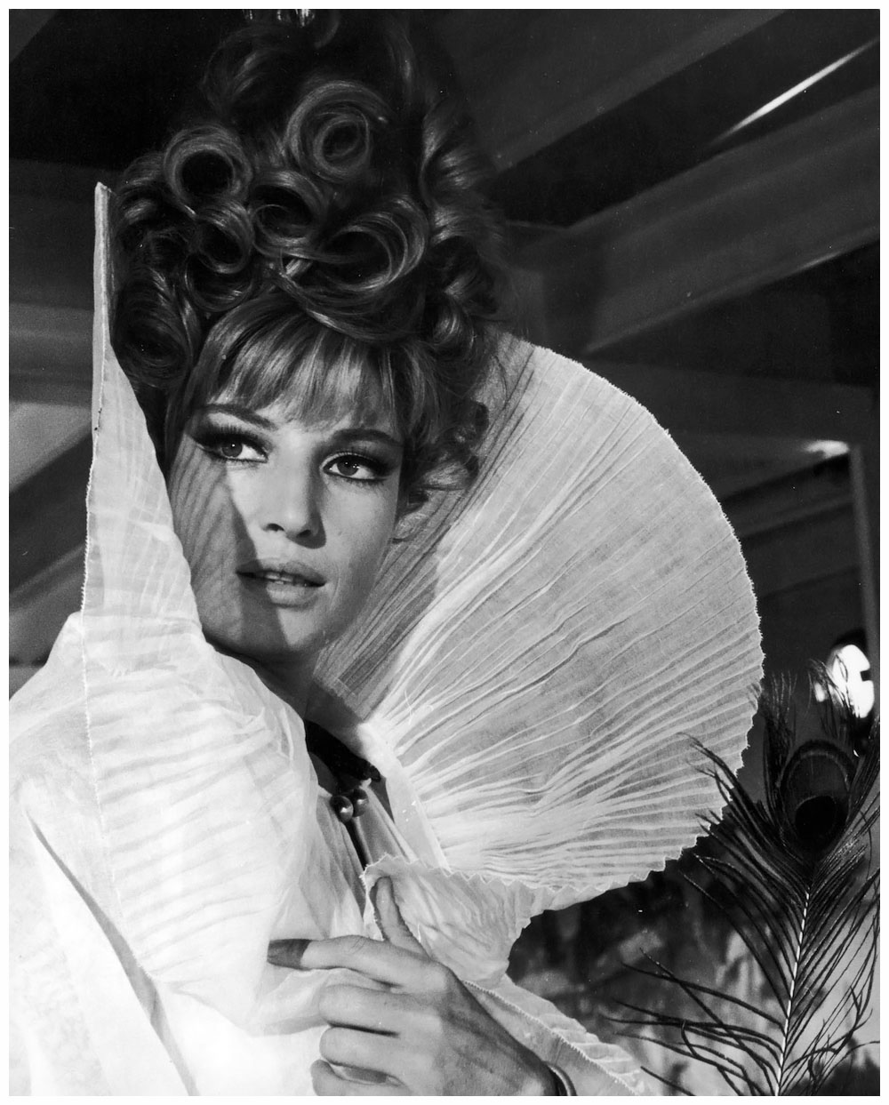 Monica As Modesty - Flashbak