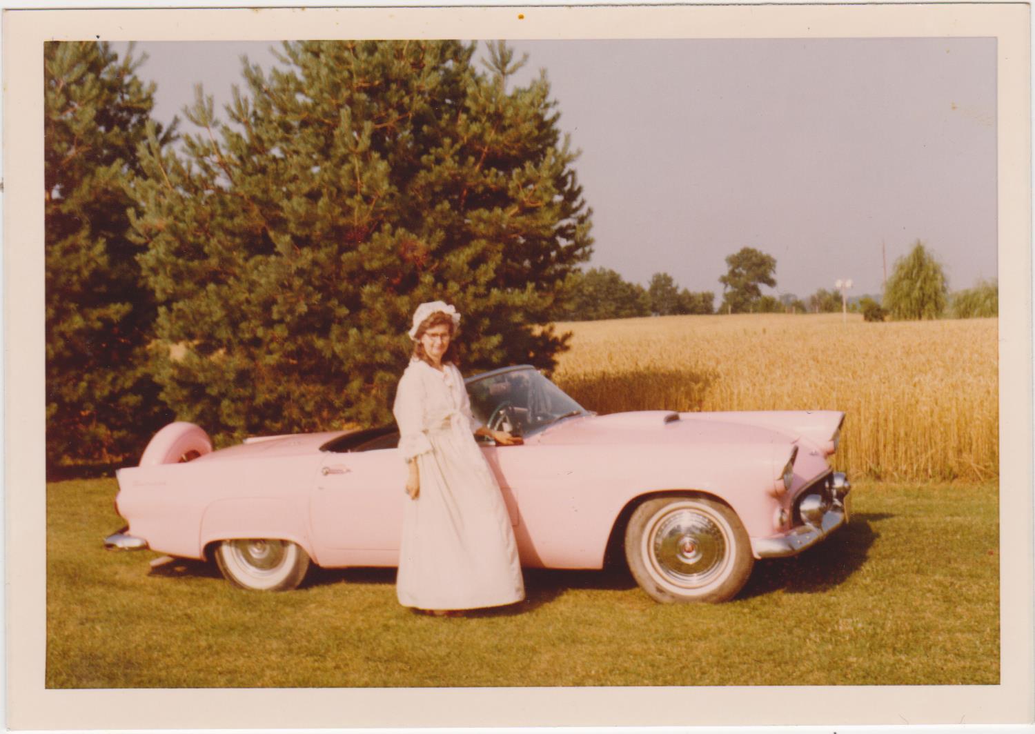 Think Pink! Snapshots On The Path To Millennial Pink - Flashbak