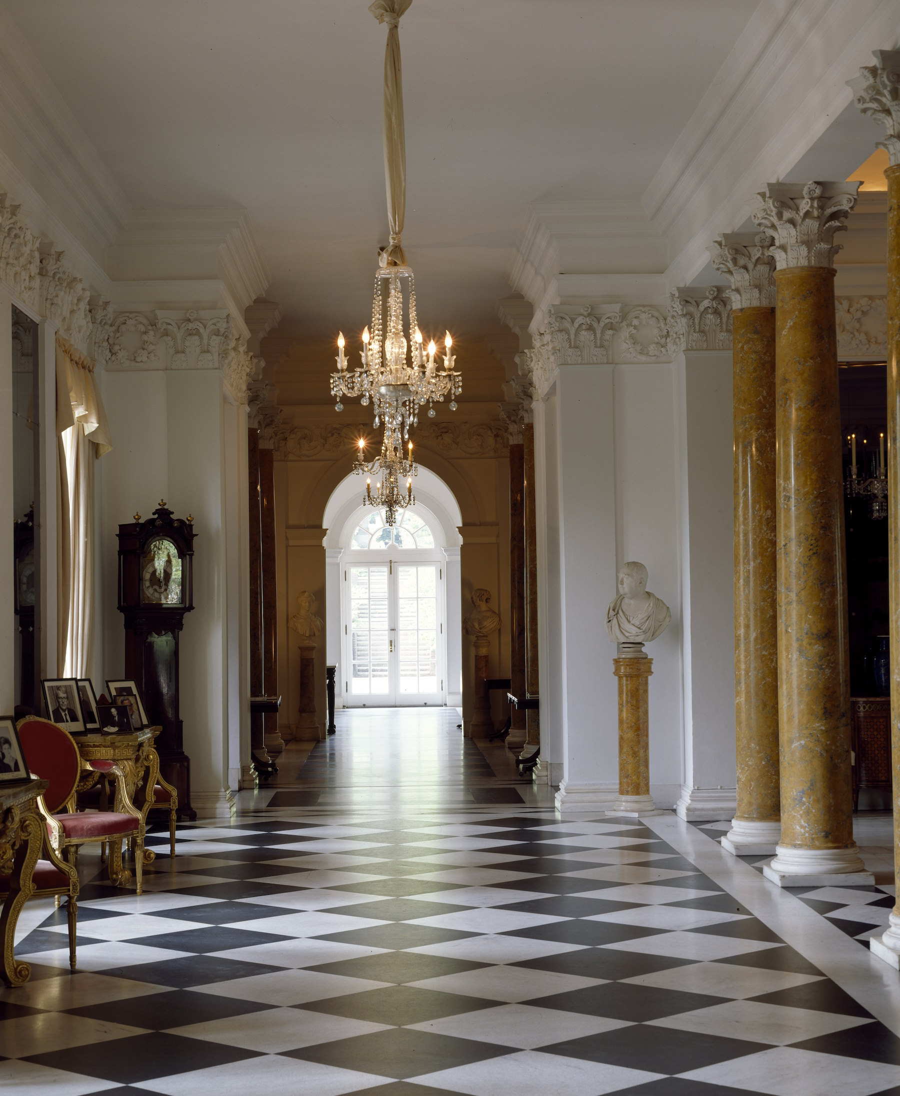 Interior Design: Carol M. Highsmith’s Hallways of America - Flashbak