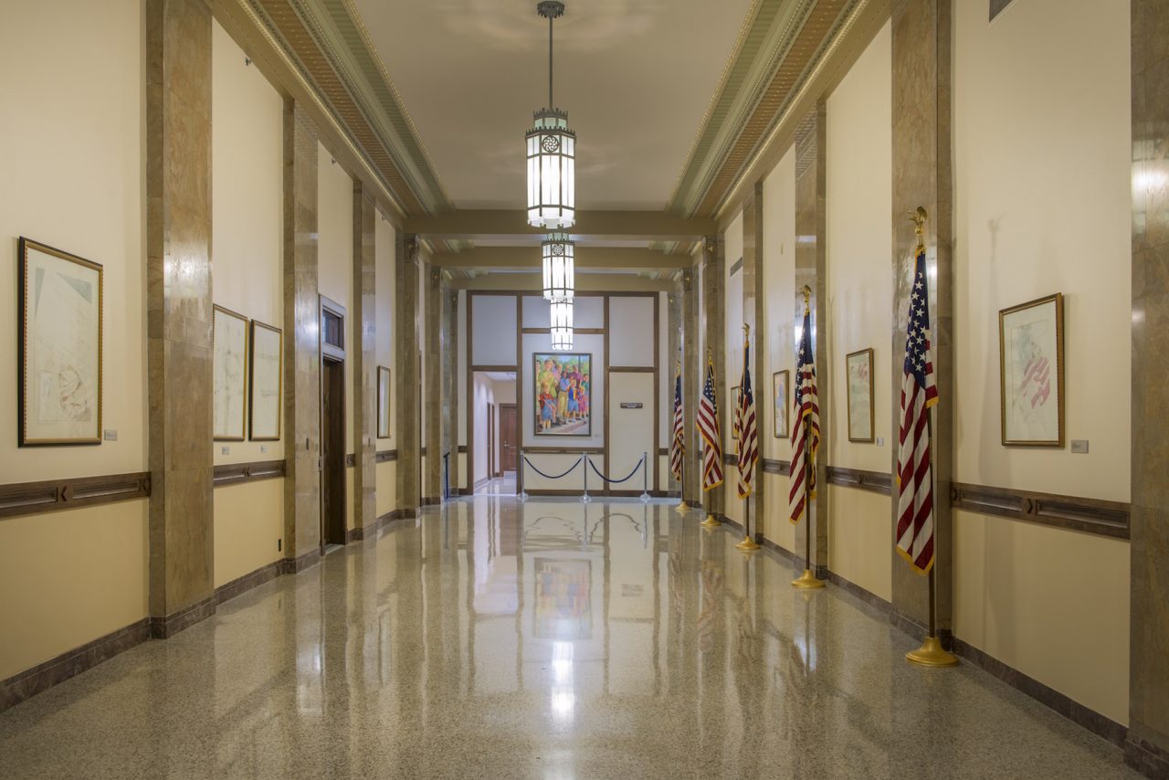 Interior Design: Carol M. Highsmith’s Hallways of America - Flashbak