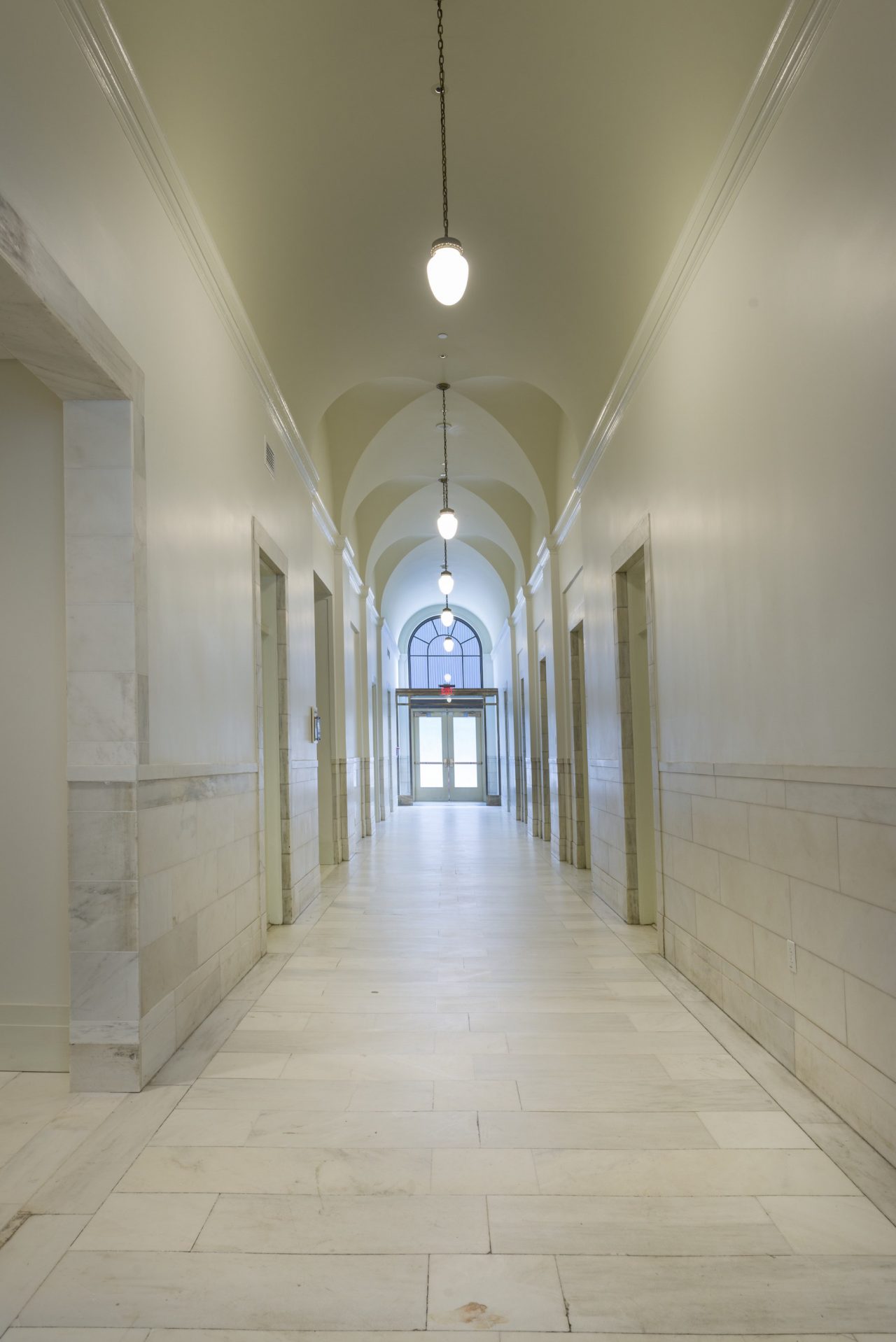 Interior Design: Carol M. Highsmith’s Hallways of America - Flashbak