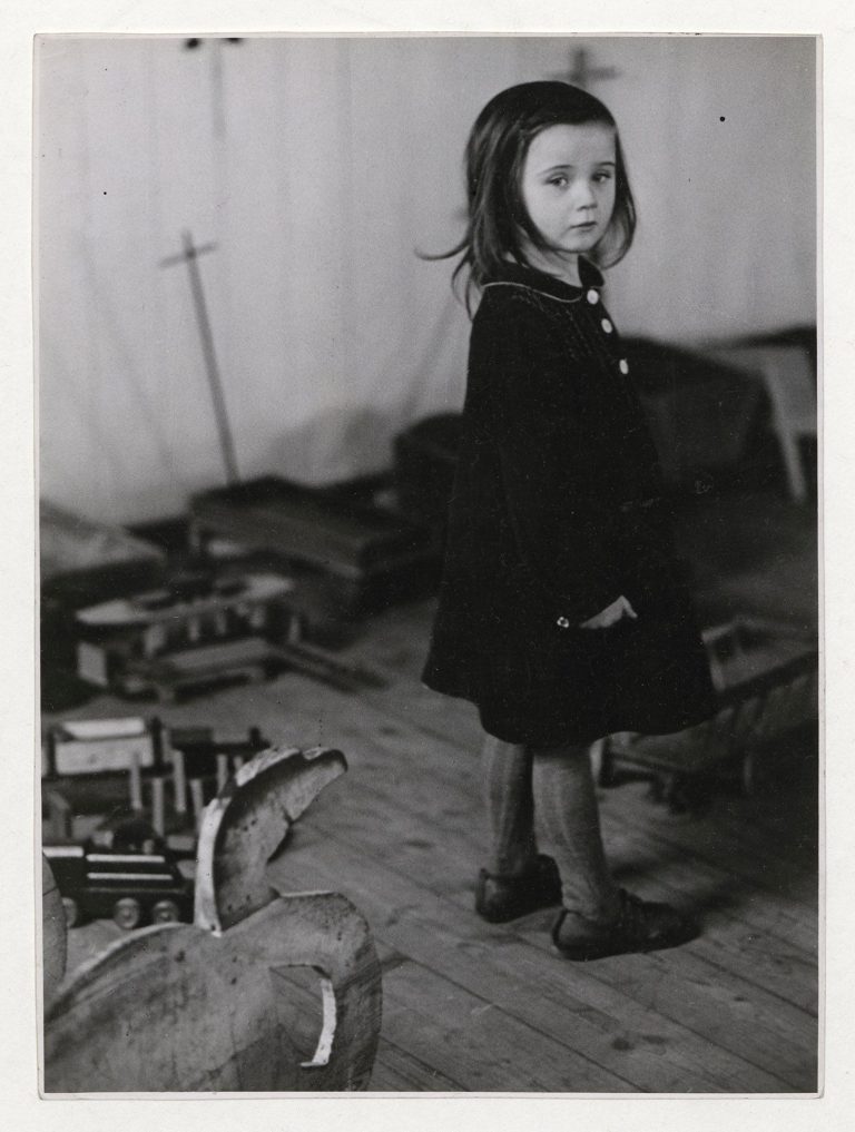 The Remarkable Photographs of Umbo (Otto Umbehr) - Flashbak