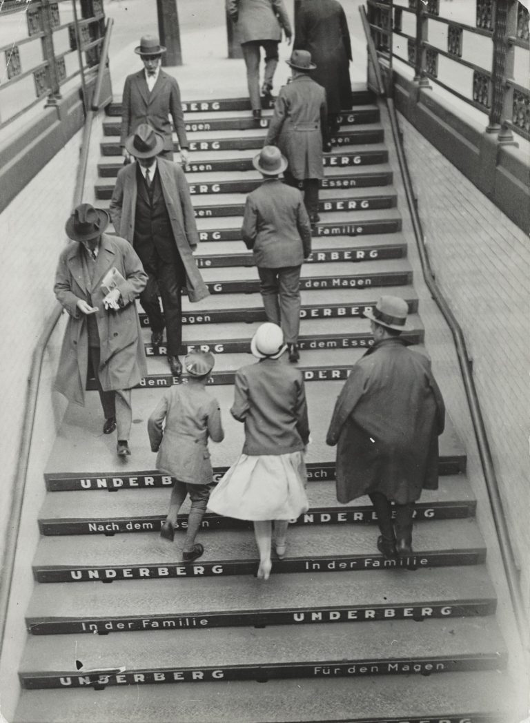 The Remarkable Photographs of Umbo (Otto Umbehr) - Flashbak