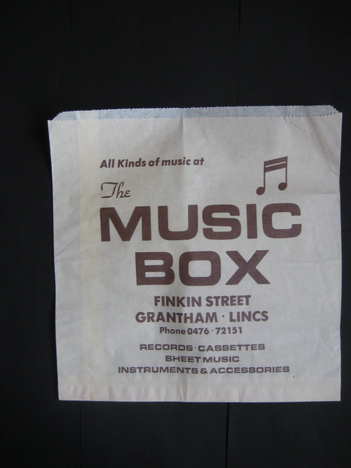 vintage record store bags UK the music box shop records - Flashbak