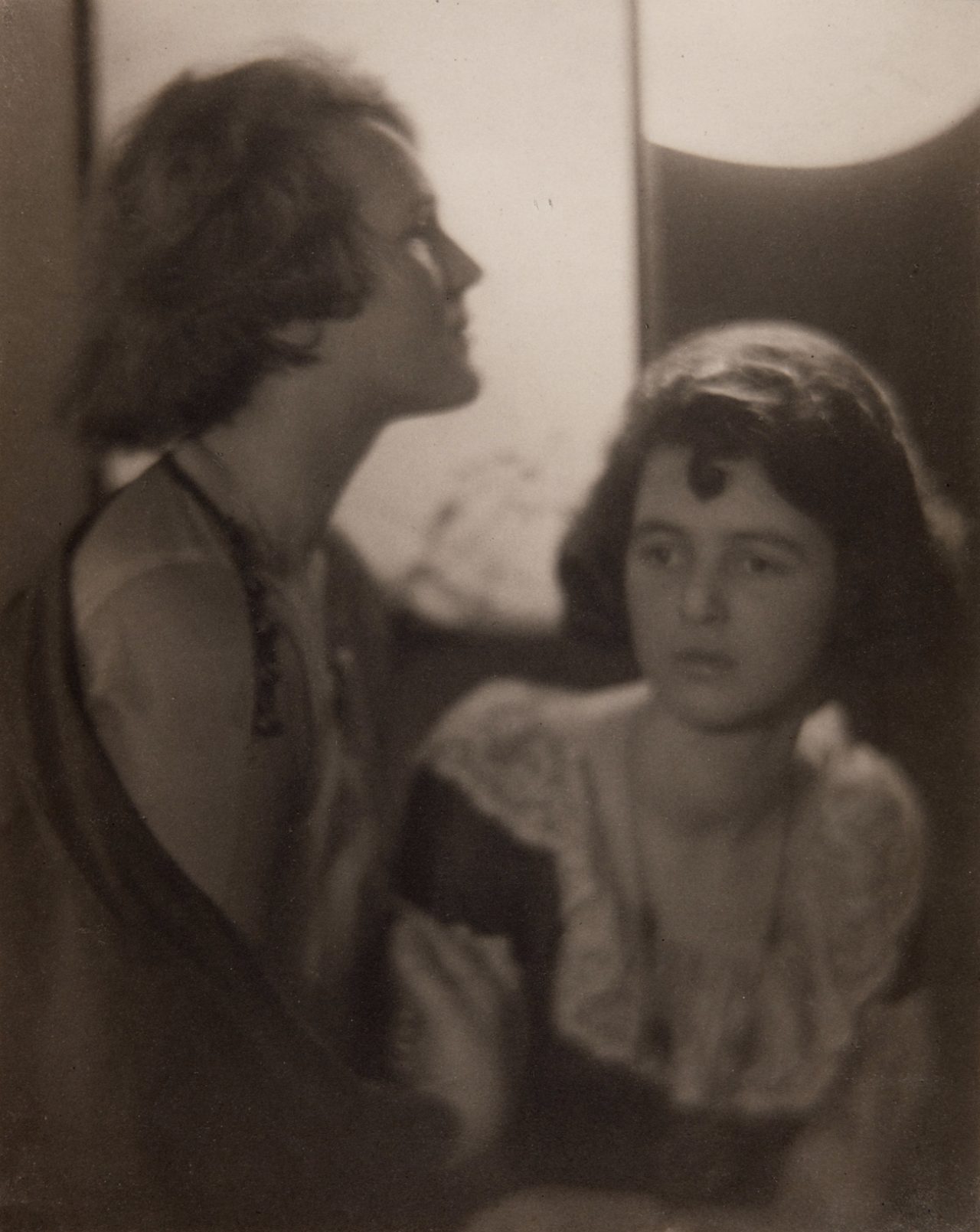 The Subtle Pictorialist Photographs of Clarence H. White - Flashbak