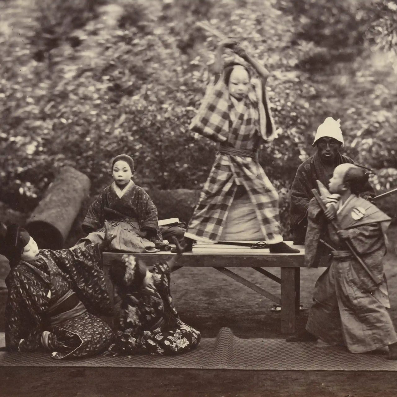 A Westerner's Photographs of His Life in 1860s Japan - Flashbak