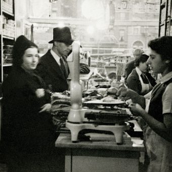 russ-daughters-1939 - Flashbak