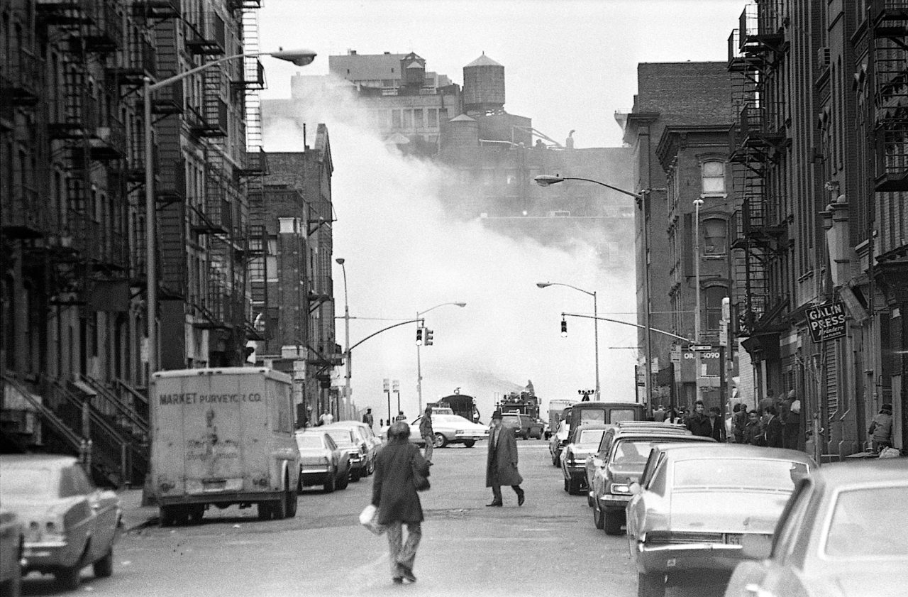 Fire, Across 2nd Ave, on E 3rd St 1976 - © Rich Allen - Flashbak