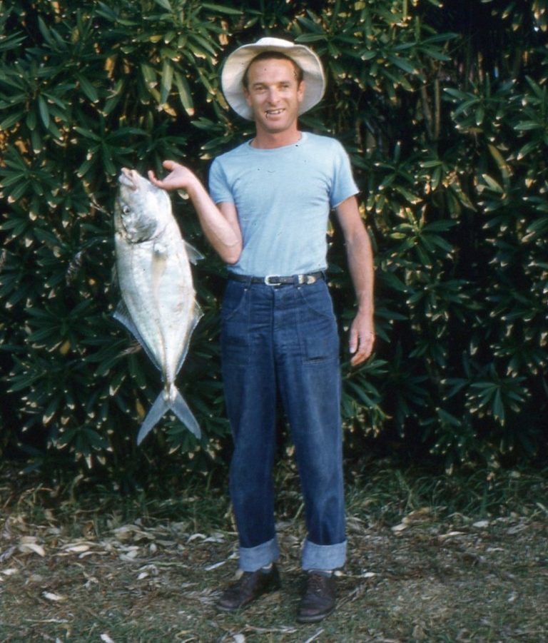 Lord Howe Island fish 1961 kodachrome b - Flashbak