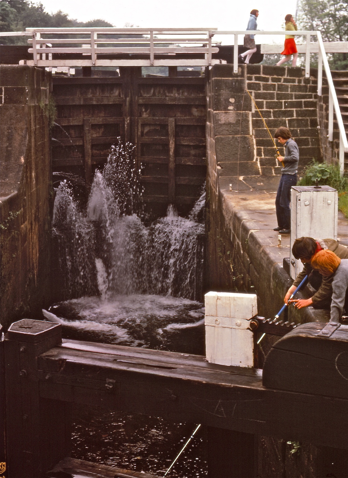 Leeds Canal.1 - Flashbak