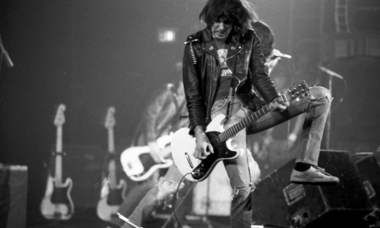 ‘I couldn’t believe I’d taken this’ … The Ramones playing at The ...