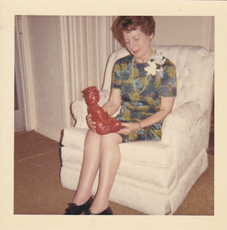 Living Color: Strange Square Snapshots - Flashbak