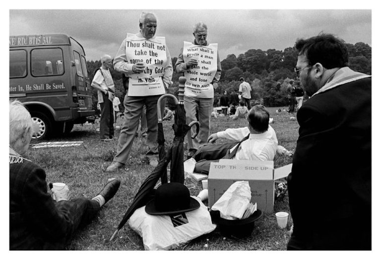 Mike_Abrahams_One_Day_In_July+web120014 - Flashbak