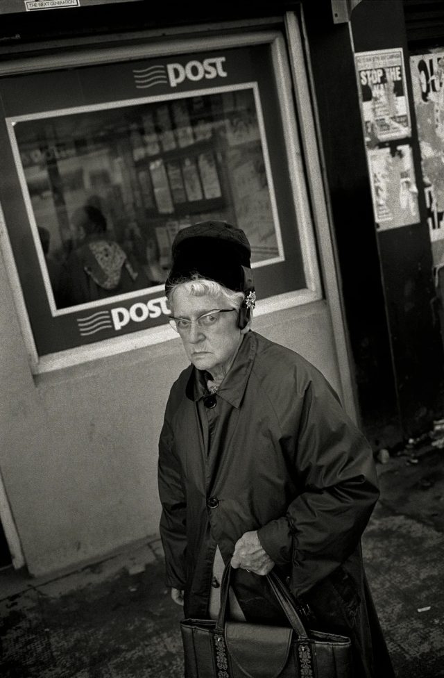 Dublin in 1991: Photographing The Feeling Of A City On The Edge - Flashbak