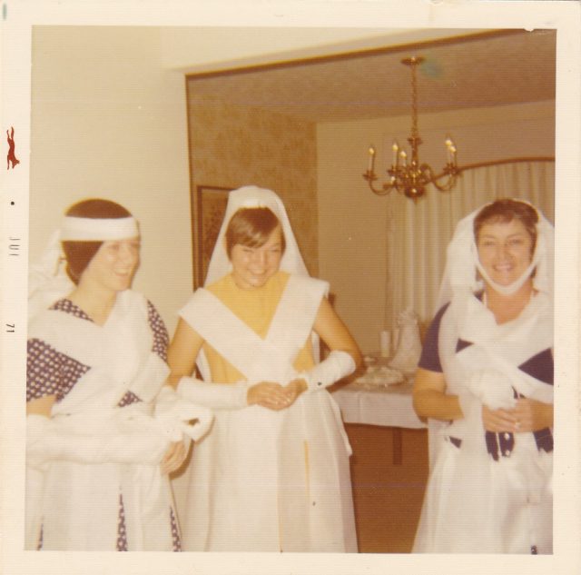 Let's Hear It For The Toilet Paper: 25 Vintage Snapshots of People And ...