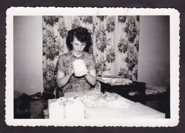 Let's Hear It For The Toilet Paper: 25 Vintage Snapshots of People And ...