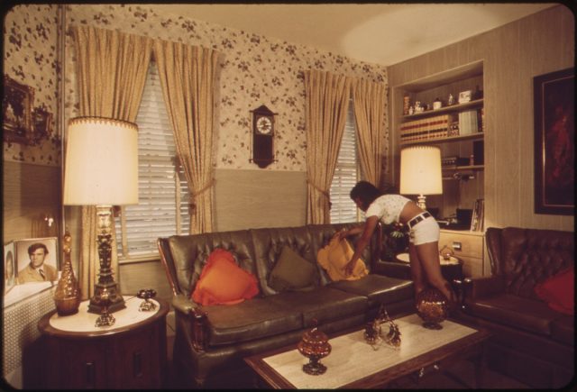Logan Airport Versus Neptune Road, Photographing Boston's 'War' of 1973 ...