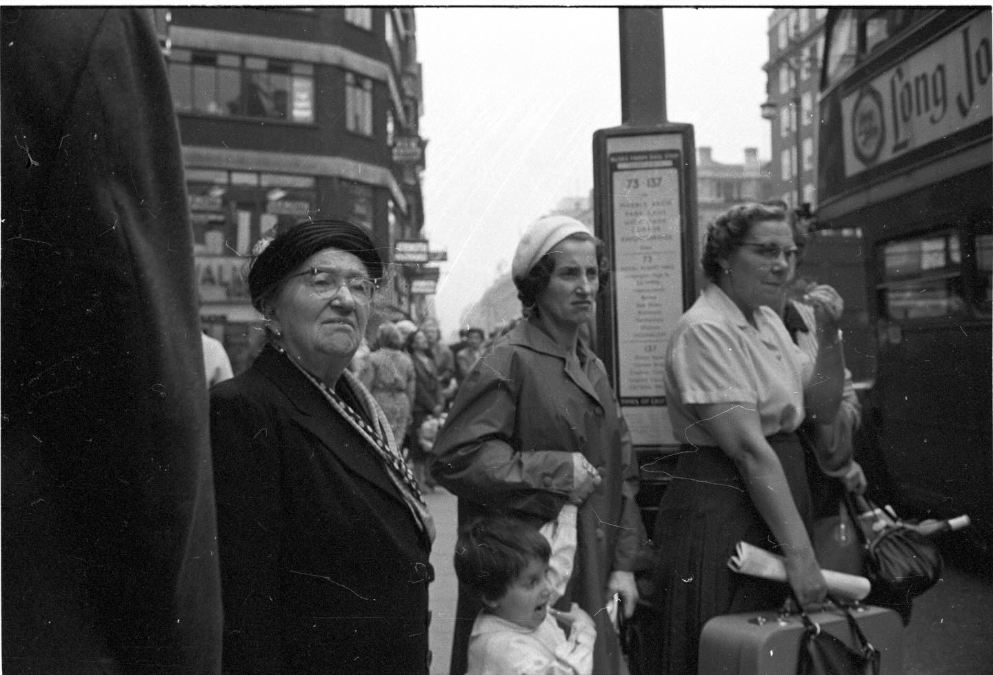 London 1960s bus stop - Flashbak