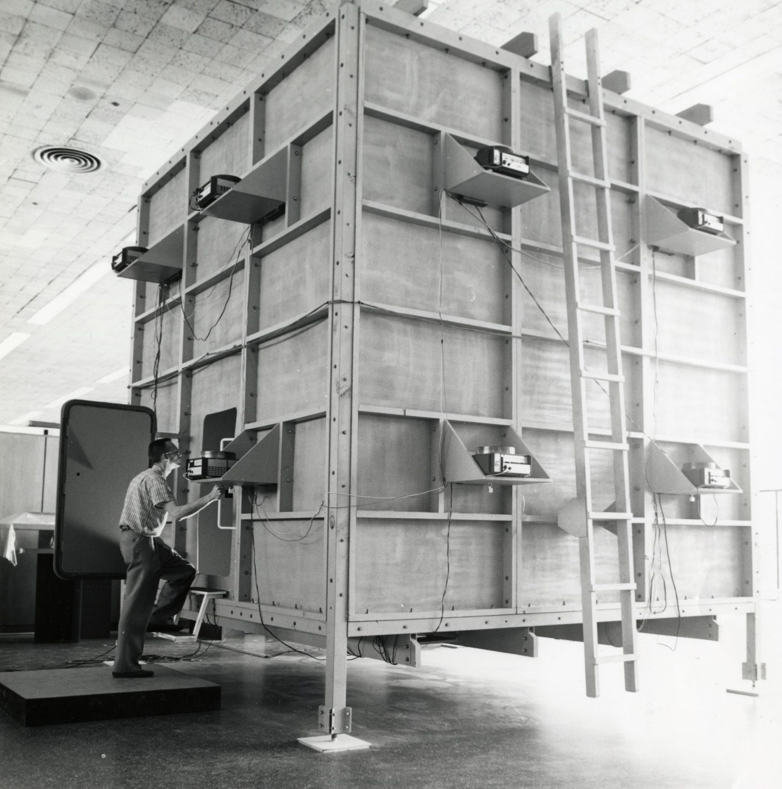How To Build A Better World: The Knowledge Box by Ken Isaacs, 1962 ...
