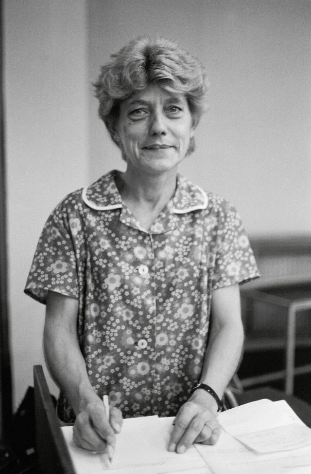 Helga Paris: Women at Work - The 'Unforeseen Beauty' of East German ...
