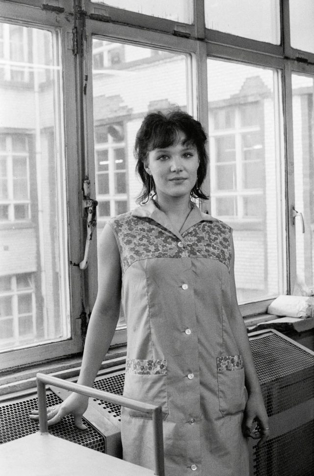 Helga Paris: Women at Work - The 'Unforeseen Beauty' of East German ...