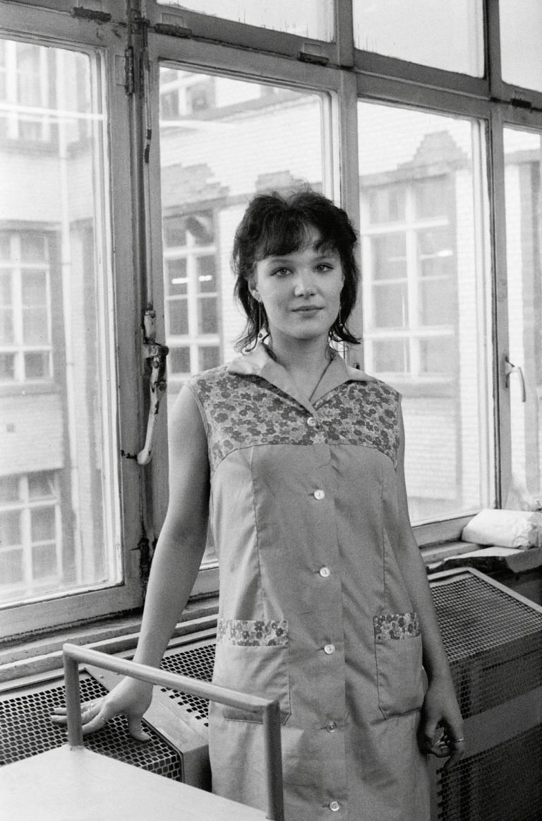 Helga Paris: Women at Work - The 'Unforeseen Beauty' of East German ...