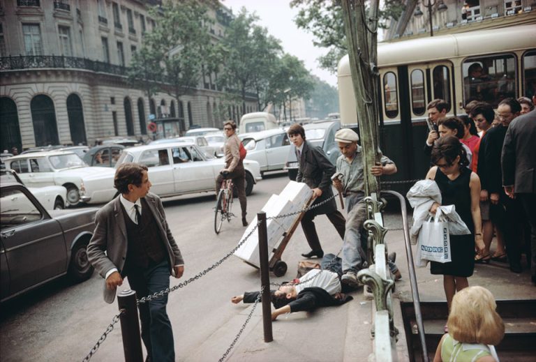 Paris, France, 1967, by Joel Meyerowitz - Flashbak