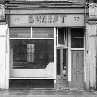 Sunset Stores - Flashbak
