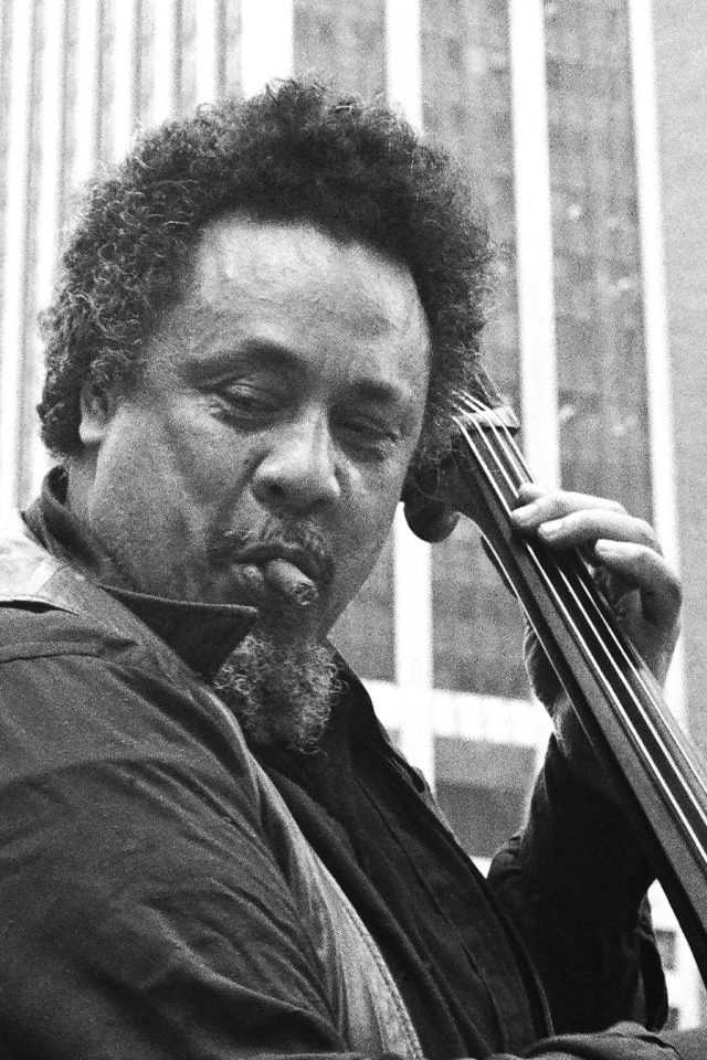 Charlie Mingus Fingers The Record Hi-Jackers In His War On Bootleggers ...