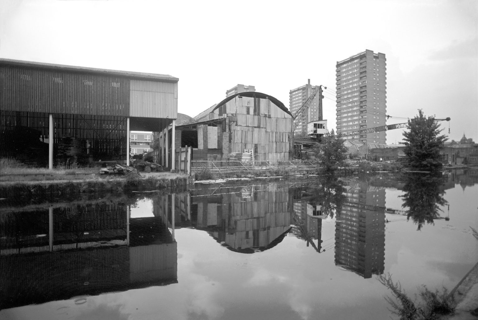Hertford Union Canal, Old Ford, Tower Hamlets, 1983 - Flashbak